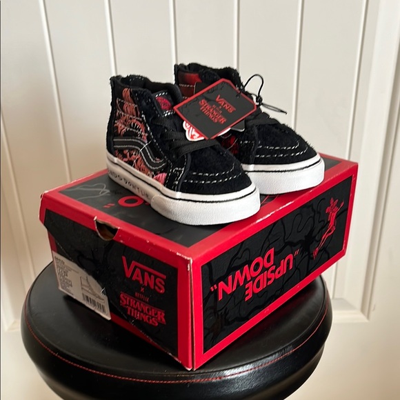 Kids Stranger Things Vans